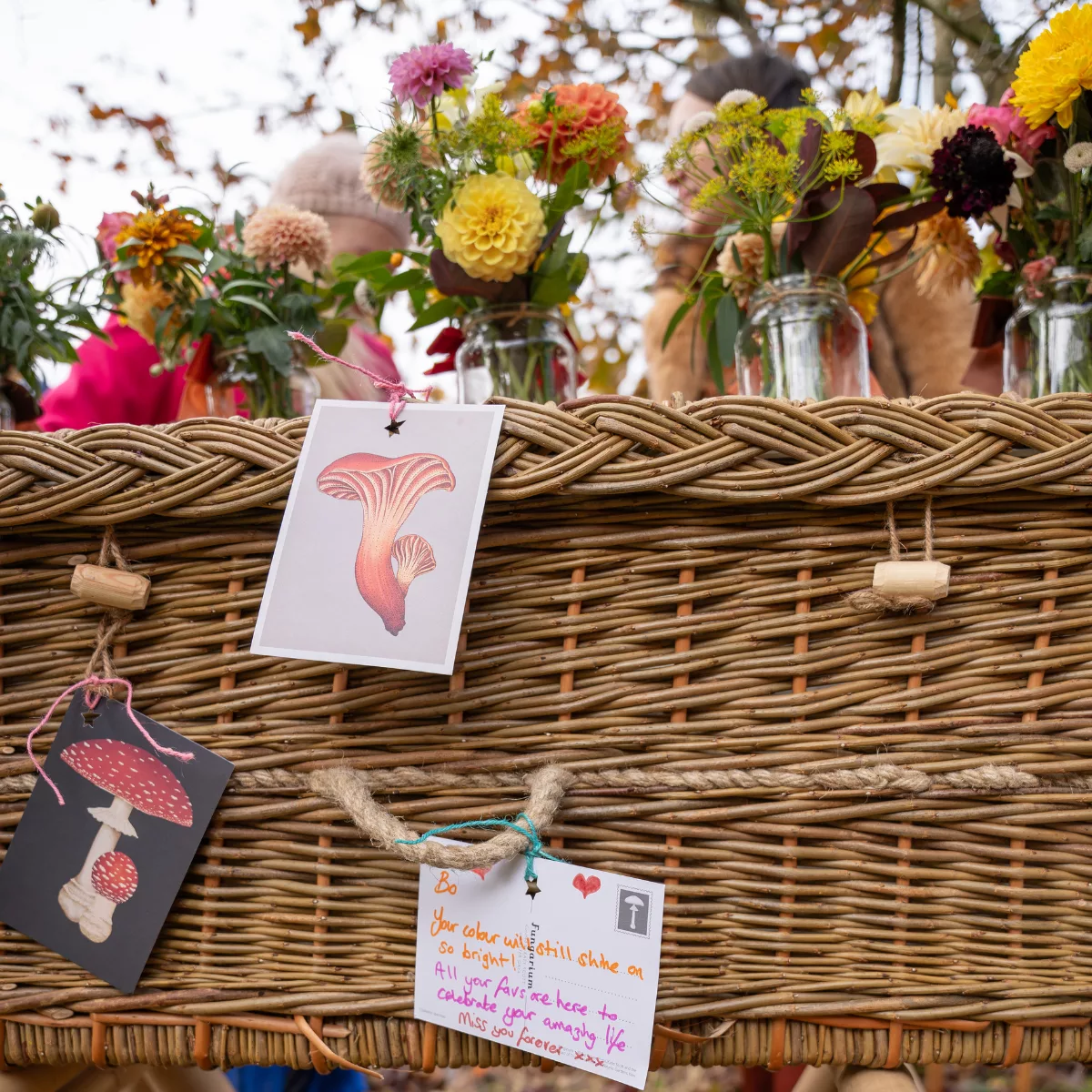 6 Tips for How to Create a Personal Celebration of Life Ceremony ...